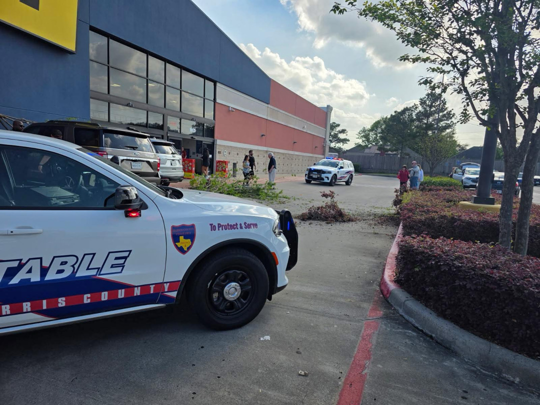Car vs building. 2 cars into best buy.